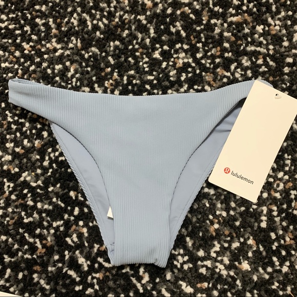 lululemon athletica | Swim | Nwt Lululemon Beach Boss Low Rise Skimpy ...